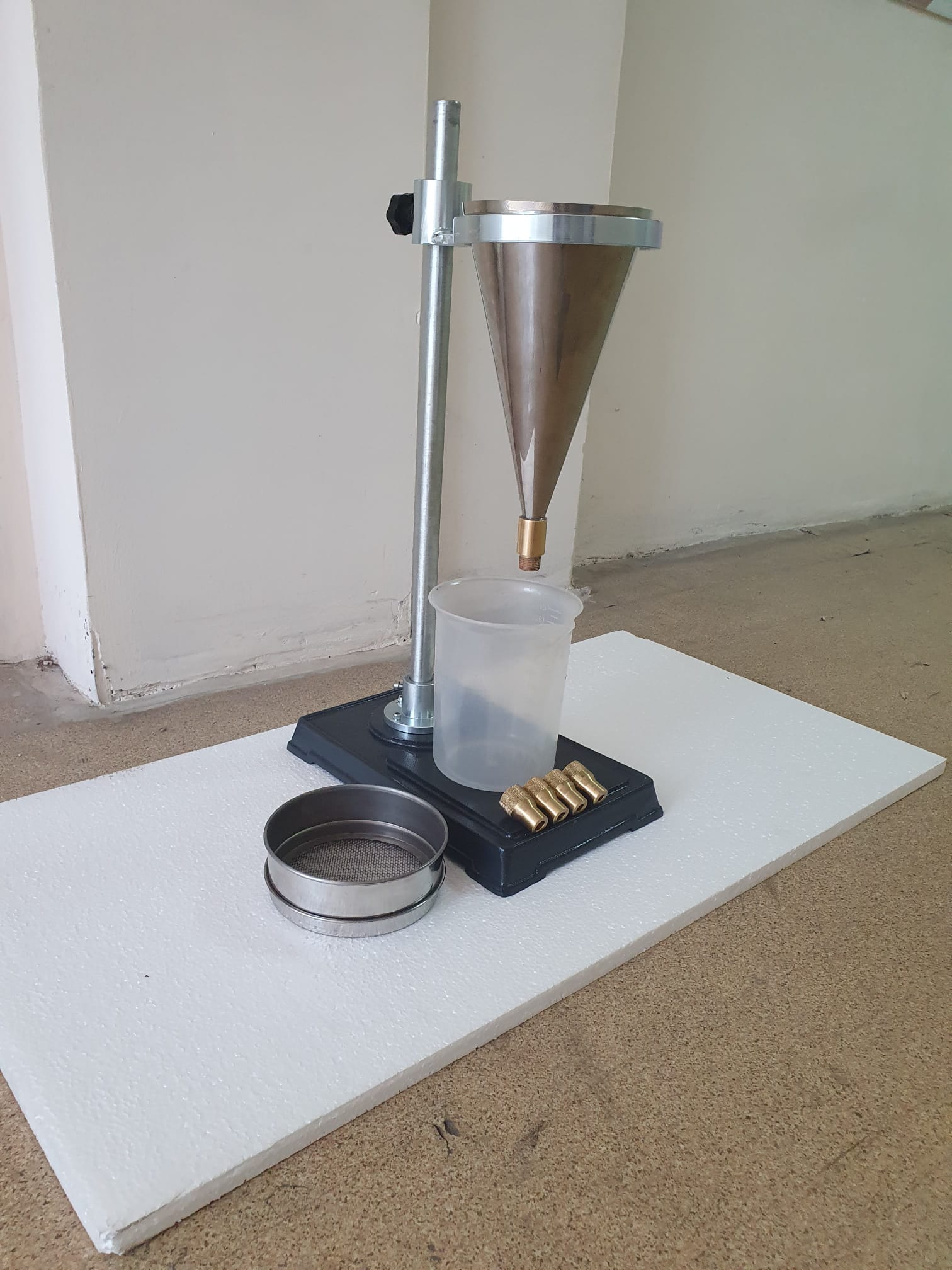 Cement Flow Cone Apparatus | Parsros Material Testing Equipments