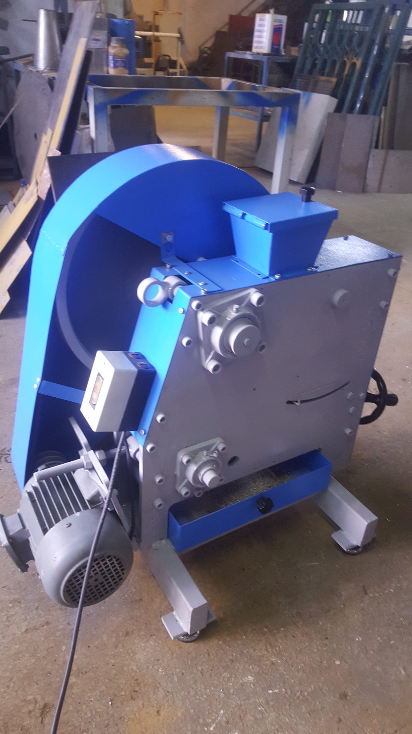 Laboratory Type Jaw Crusher | Parsros Material Testing Equipments
