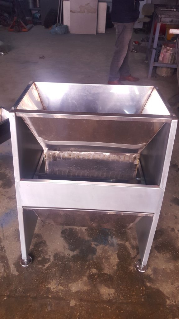 Large Capacity Sample Splitter | Parsros Material Testing Equipments