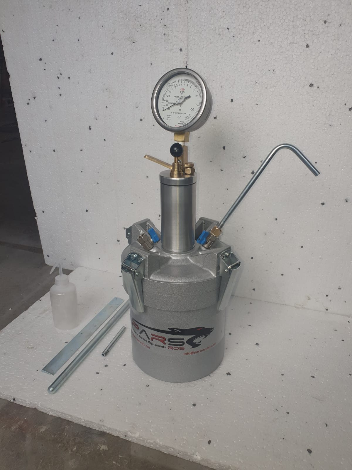 Air Entrainment Meter | Parsros Material Testing Equipments