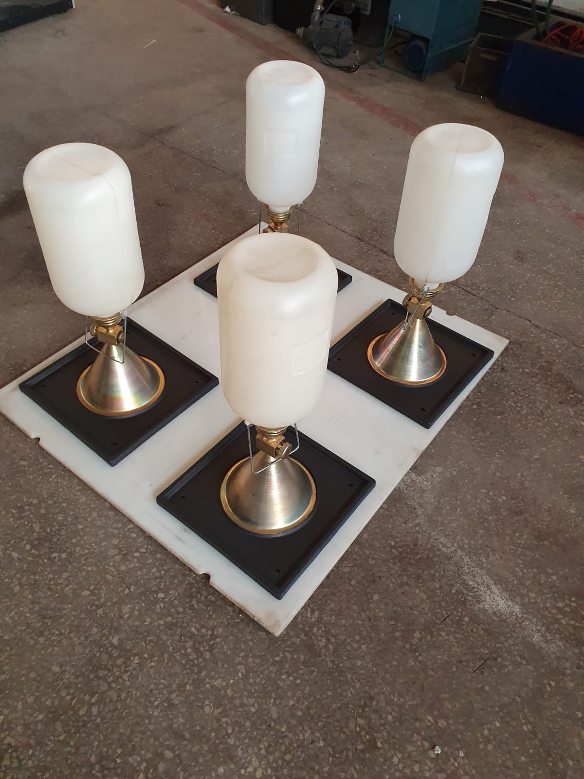 Sand Cone Test Sets | Parsros Material Testing Equipments