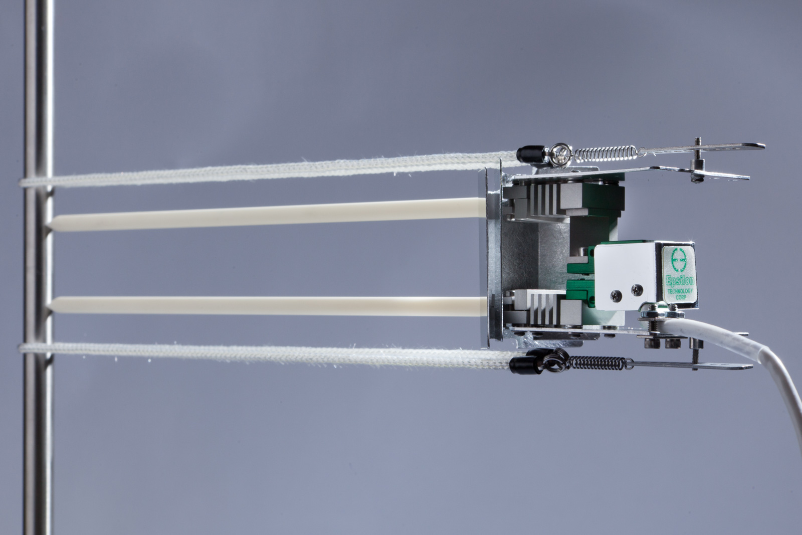 Yüksek Sıcaklık Ekstensometreleri | ParsRos Malzeme Test Cihazları