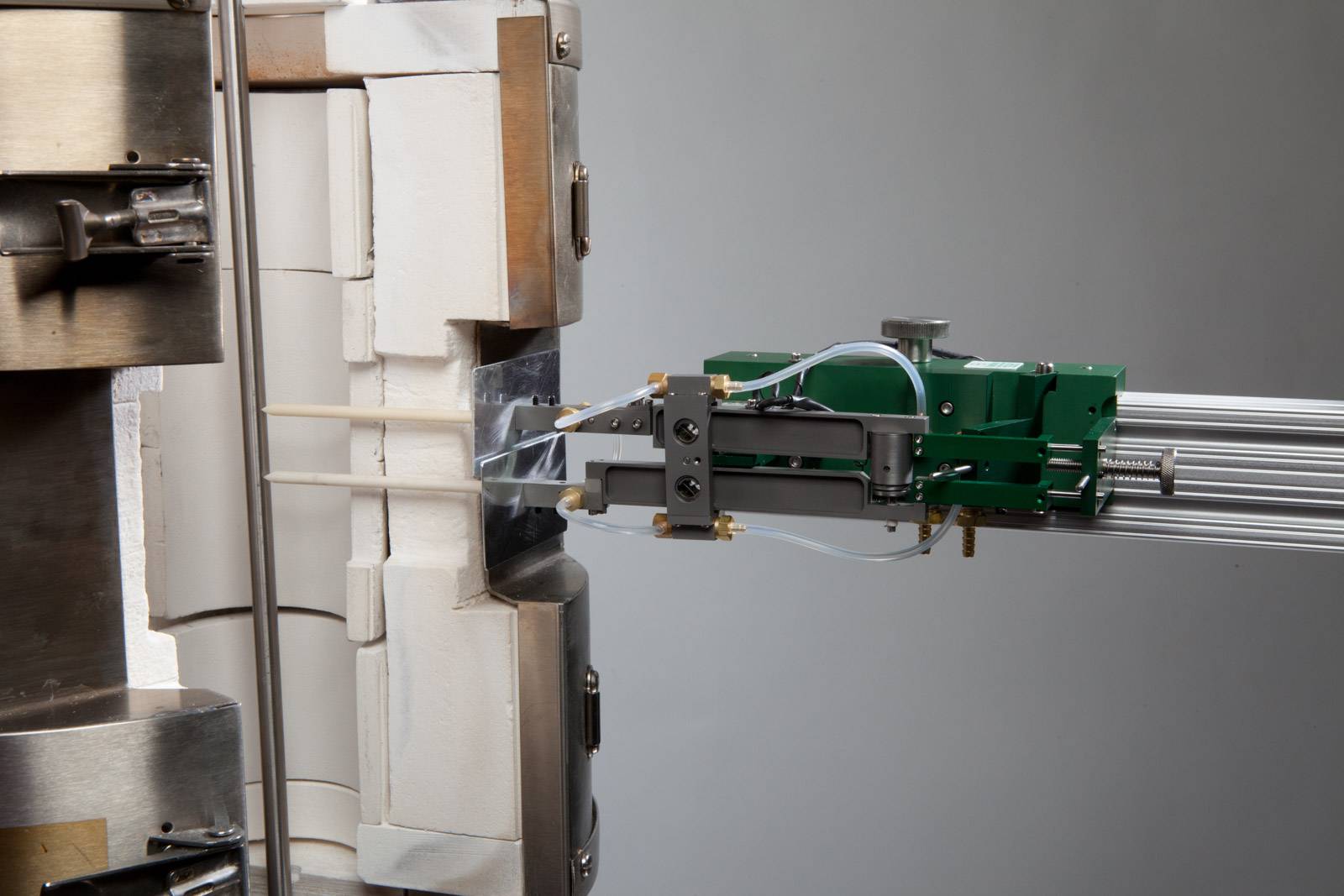 Epsilon 3648 - Yüksek Sıcaklık, Ekstensometreler (1200°C veya 1600°C ...